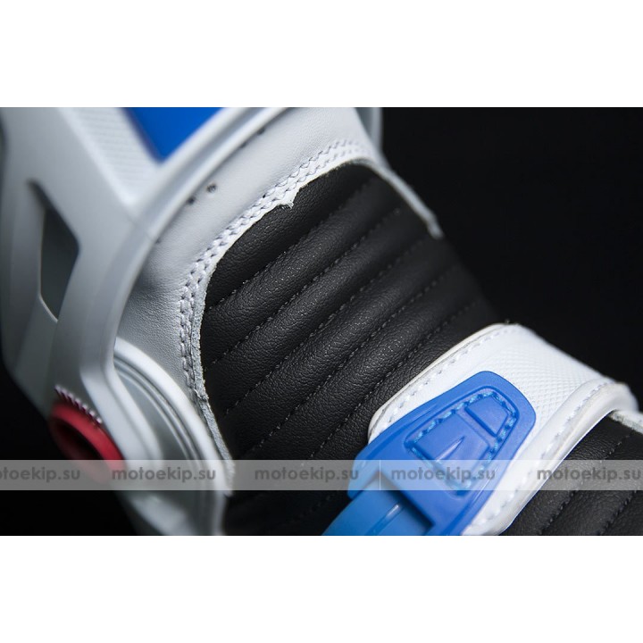 Ботинки Icon Raiden DKR купить по выгодной цене